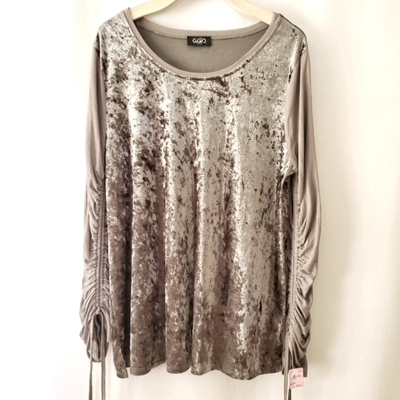 Gigio | Tops | Gigio Usa Crushed Velvet Top | Poshmark